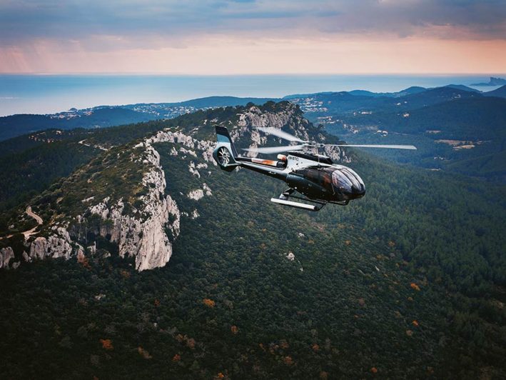 ACH130 ASTON MARTIN EDITION – ASTON MARTIN—MAGAZINE