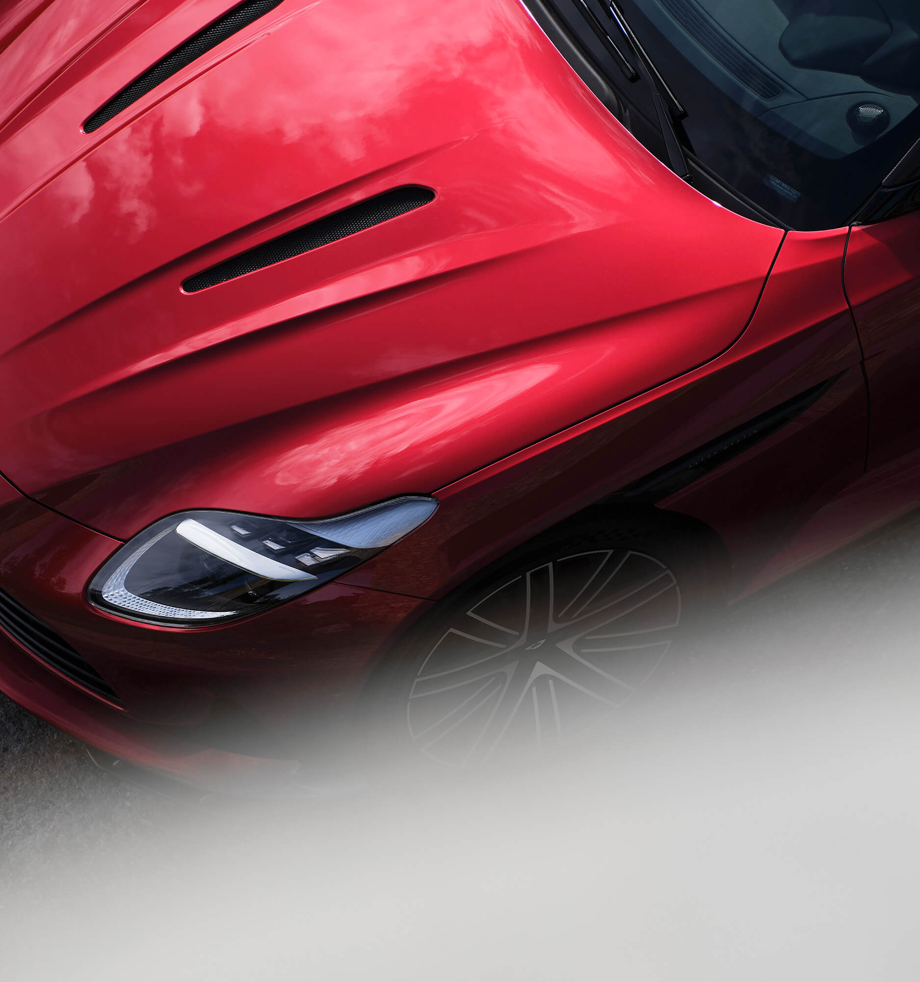 Premium – ASTON MARTIN—MAGAZINE