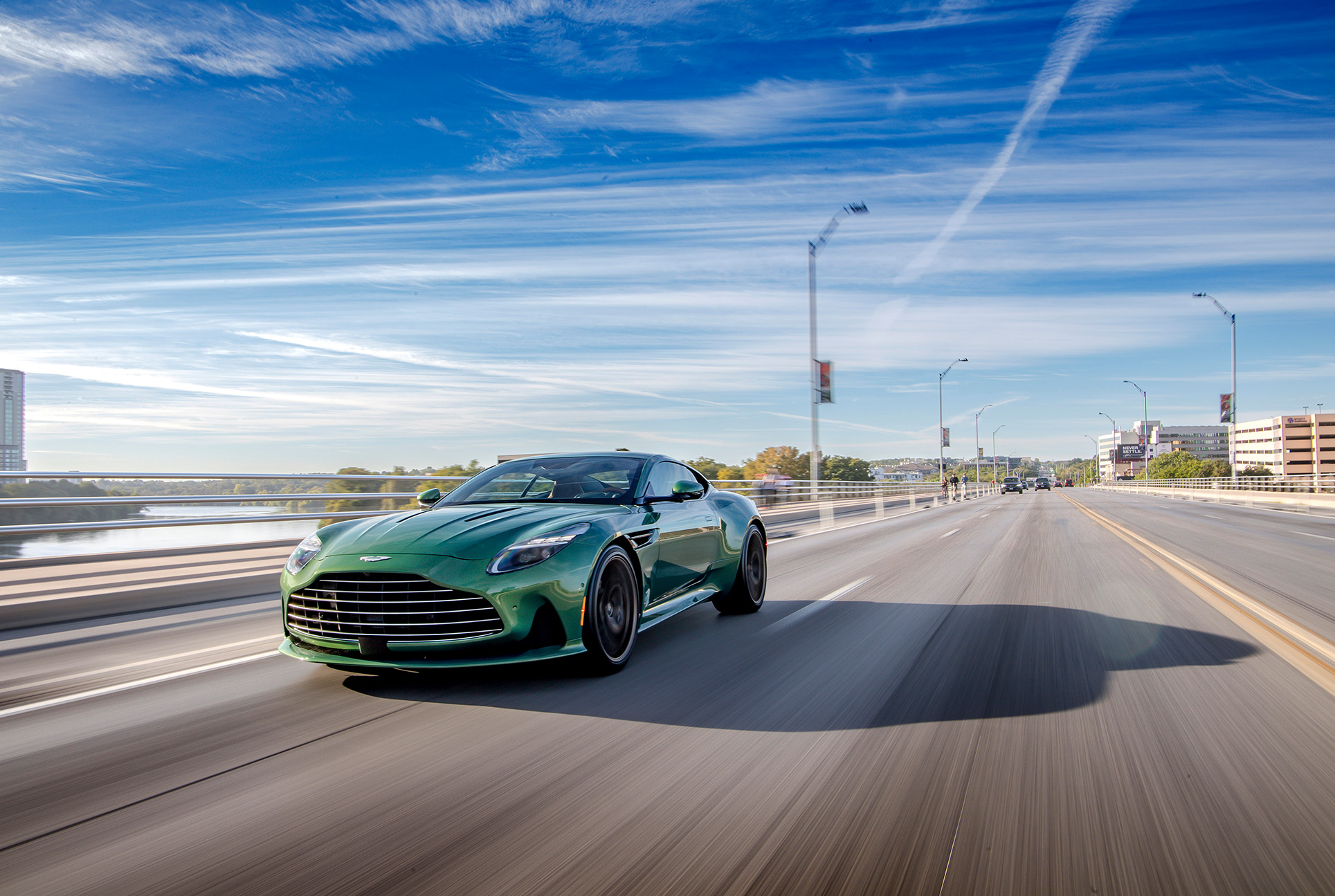 TEXAS – ASTON MARTIN—MAGAZINE
