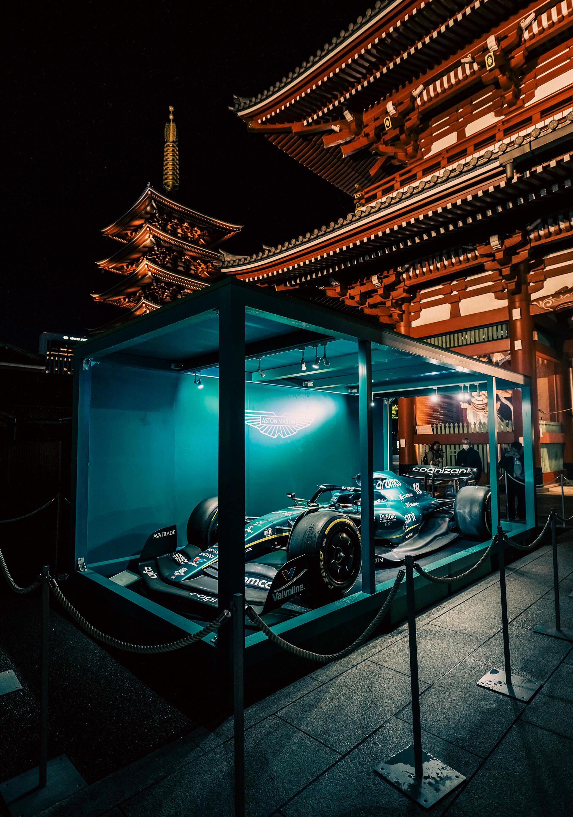 TOKYO – ASTON MARTIN—MAGAZINE