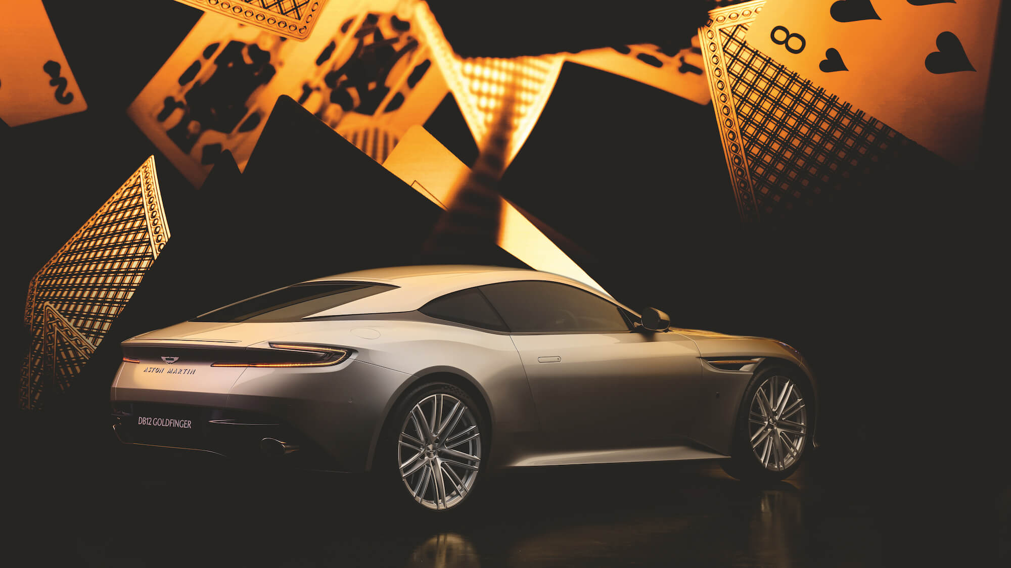 DB12 GOLDFINGER – ASTON MARTIN—MAGAZINE